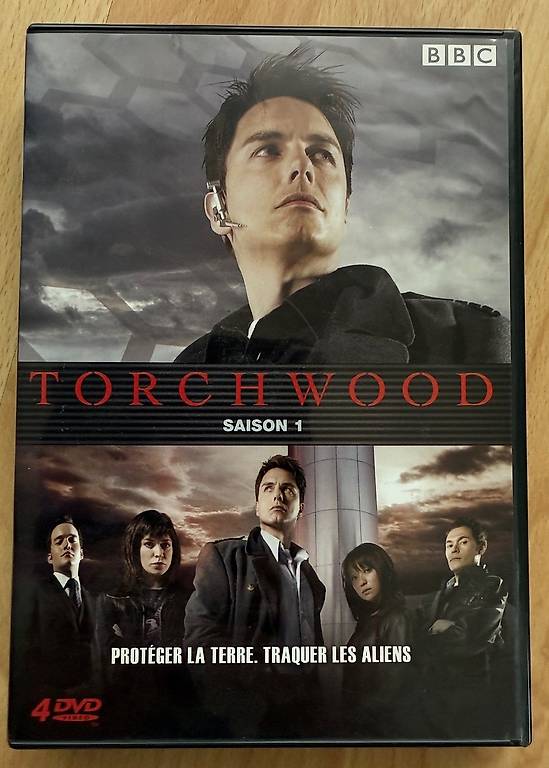 Série TORCHWOOD, Saison 1 & 2. Canton Vaud - anibis.ch