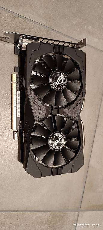 Gamer Acer Predator i5, AMD Radeon, SSD, HDD, Win 11 im Kanton Waadt ...