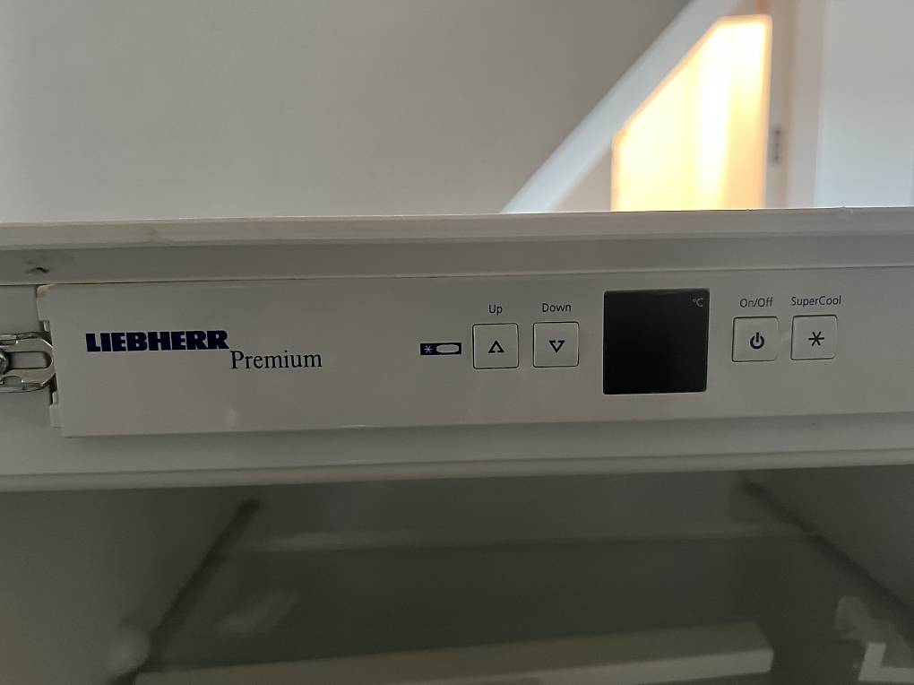 Frigo Liebherr Premium à encastrer 158l. Canton Vaud - anibis.ch