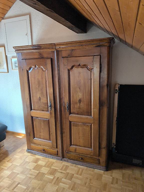 Armoire Fribourgeoise paysanne Canton Fribourg - anibis.ch
