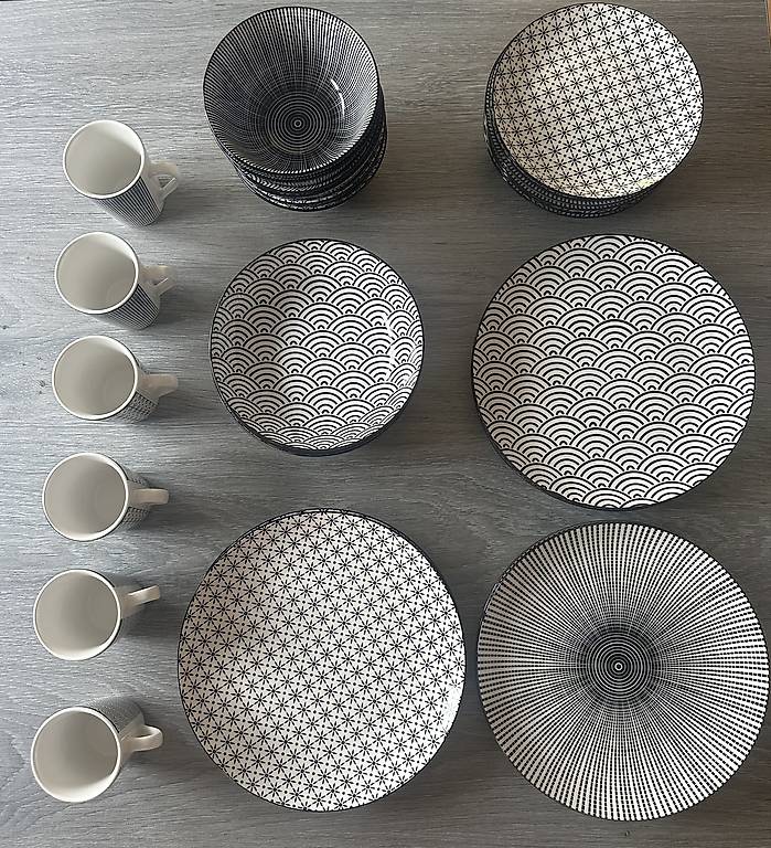 Set de vaisselle 29 pièces Canton Vaud - anibis.ch