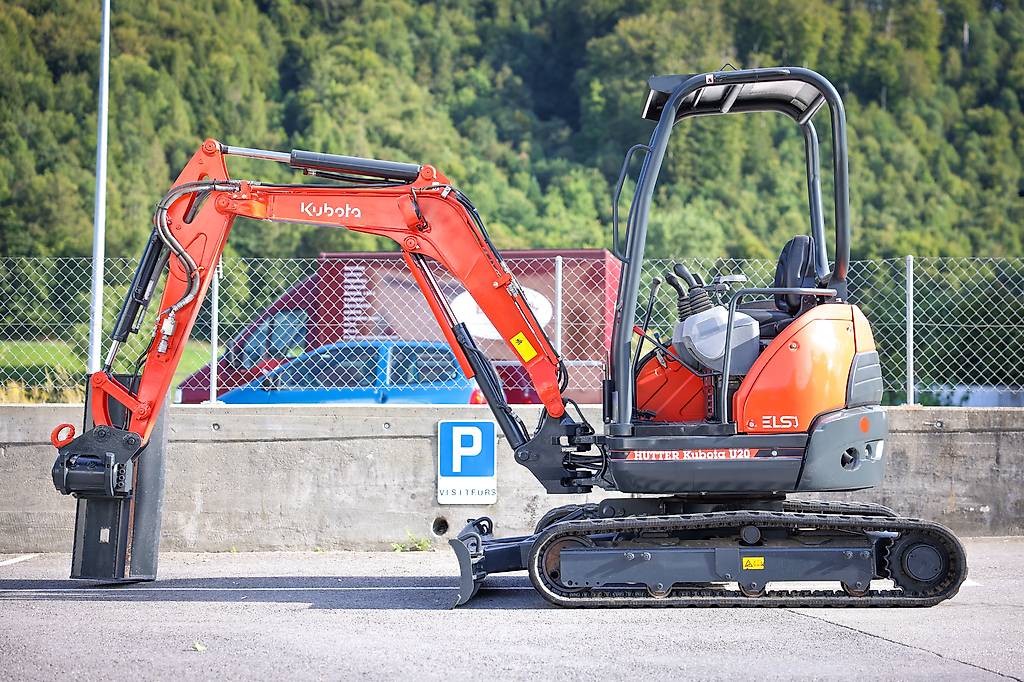 Mini pelle Kubota 2.2T - E.46.23 Canton Vaud - anibis.ch