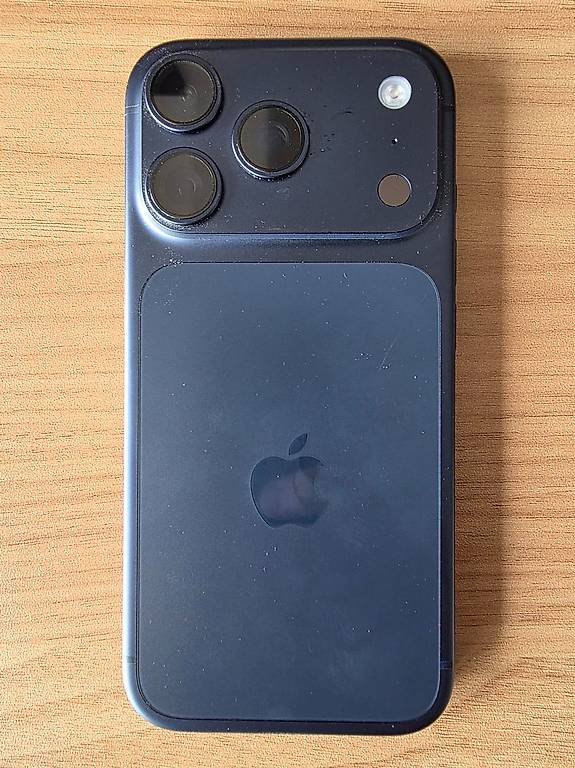 Iphone 17 pro 256go bleu Canton Fribourg - anibis.ch