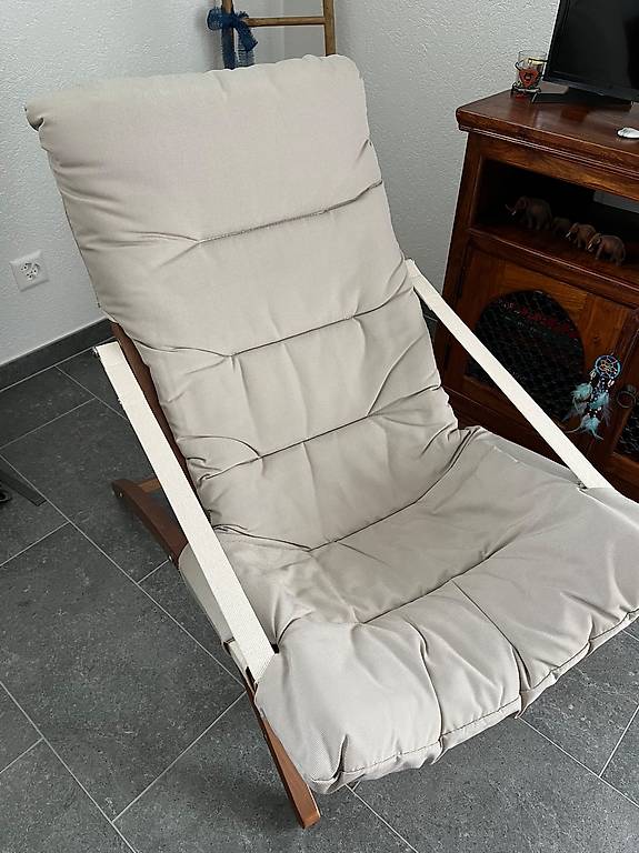 Fauteuil en tissu et bois massif certifié Canton Valais - anibis.ch