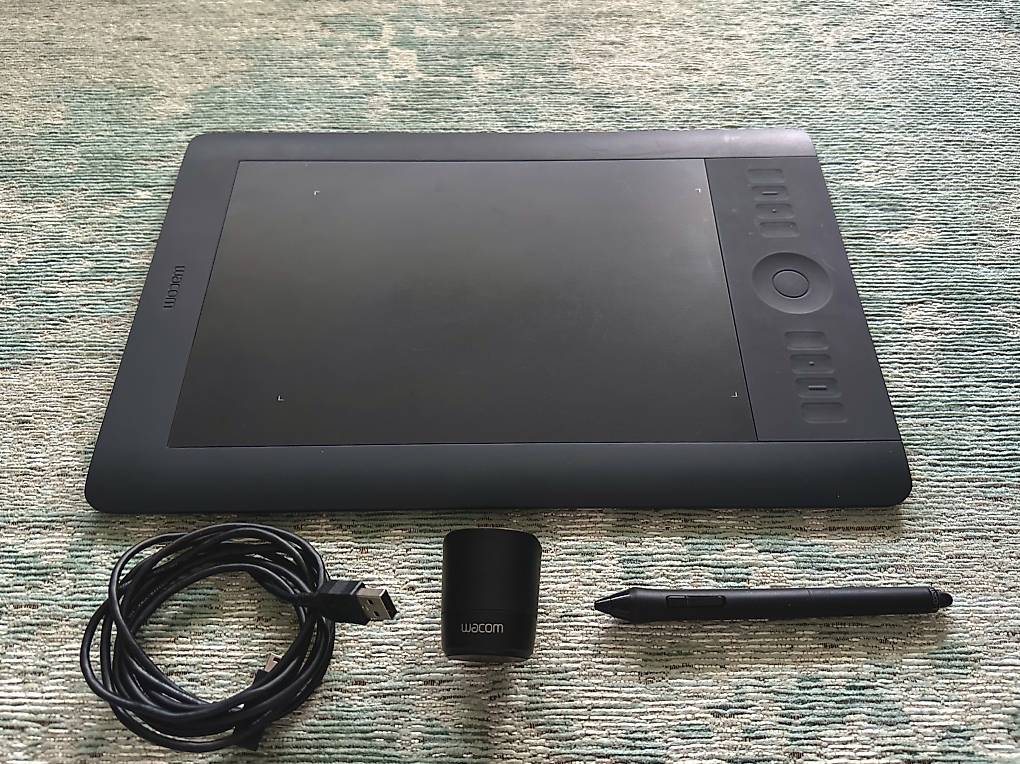 Wacom Intuos 5 touch M MEDIUM PTH-650 Pen Tablet Canton Neuchâtel ...