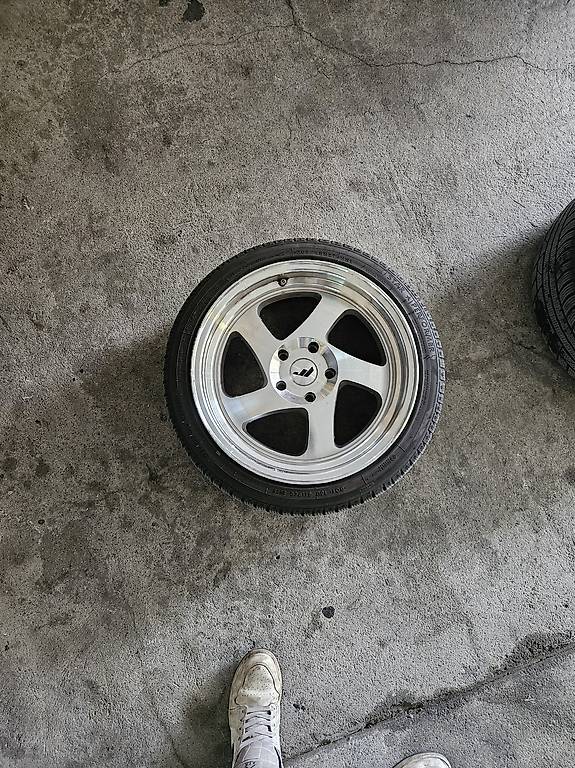 Jantes JR15 17x8 et35 Canton Vaud - anibis.ch