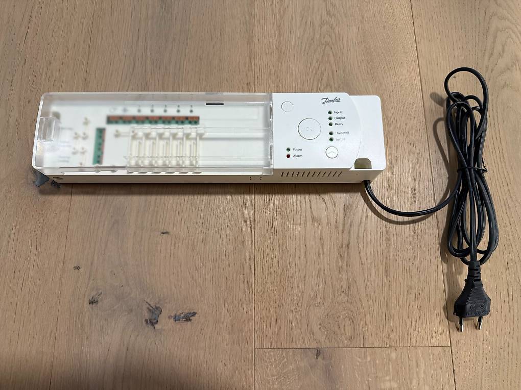 Danfoss CF-MC + thermostats CF-RS . Chauffage au sol im Kanton Waadt ...