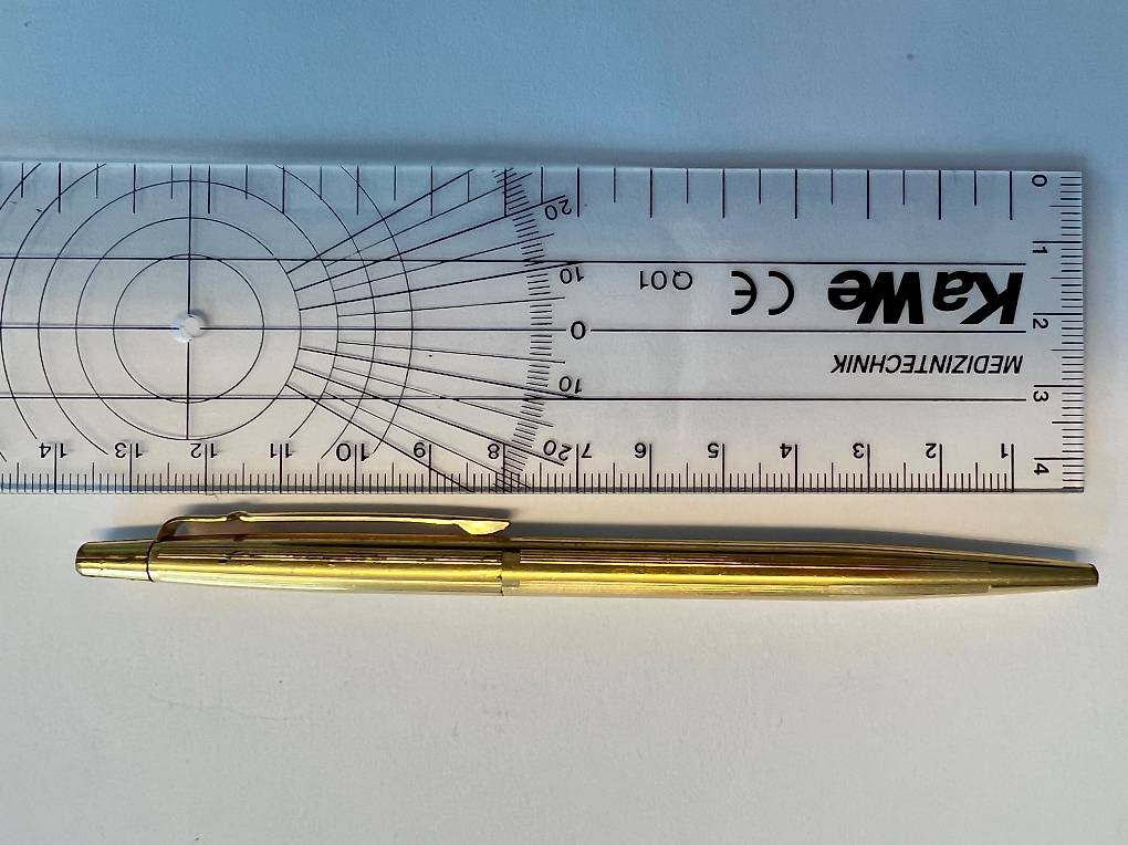 Stylo bille Caran d?Ache Swiss gold plated G Canton Fribourg - anibis.ch