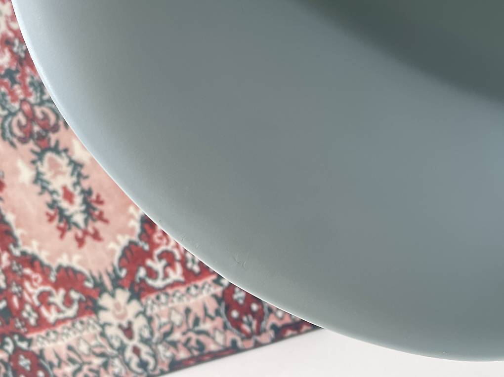 Chaise design VITRA Eames Plastic Armchair DAX Canton Valais - anibis.ch