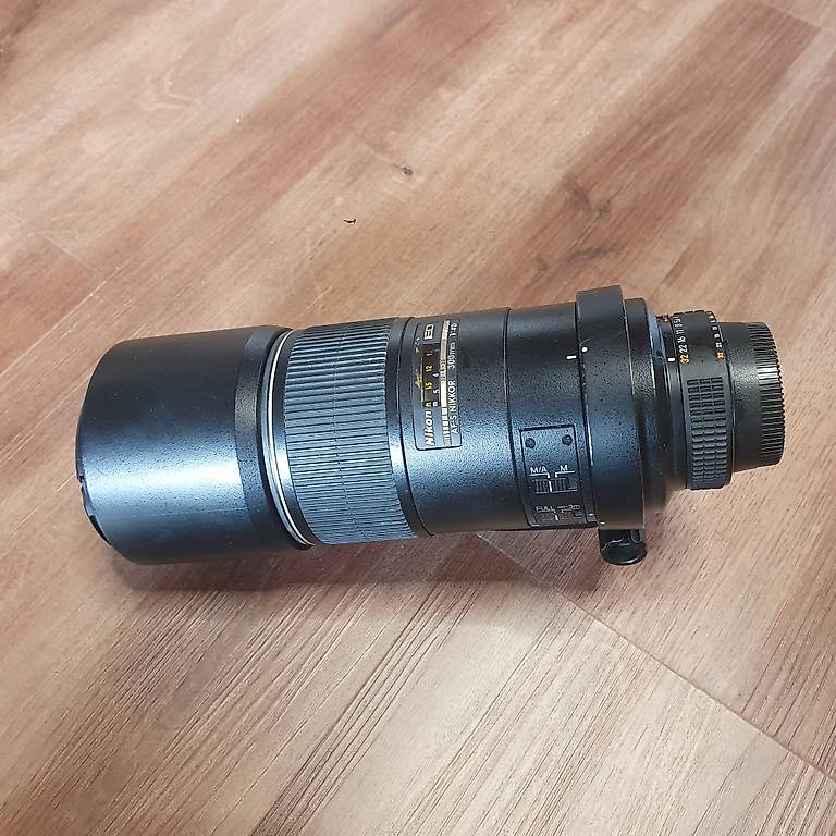 Nikon nikkor 300mm f4 D ED Canton Vaud - anibis.ch