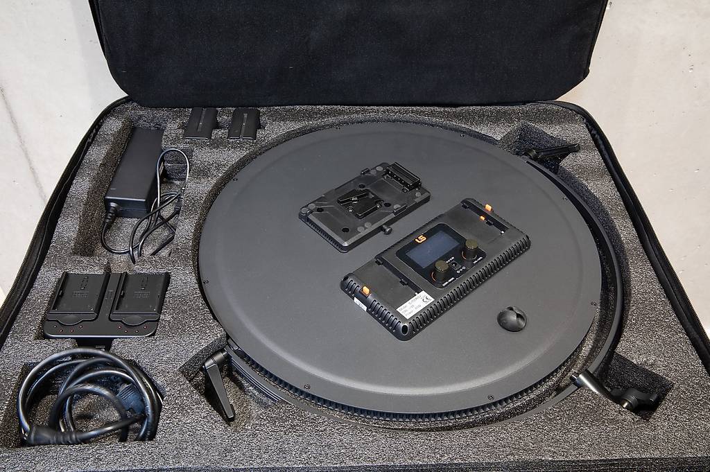 FotodioX FlapJack LED C-700RSV (Diamètre 45 cm) - Bi-Color Canton ...