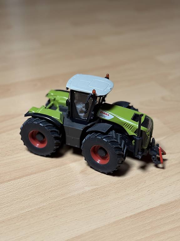 Siku Claas Xerion 5000 Canton Fribourg - anibis.ch