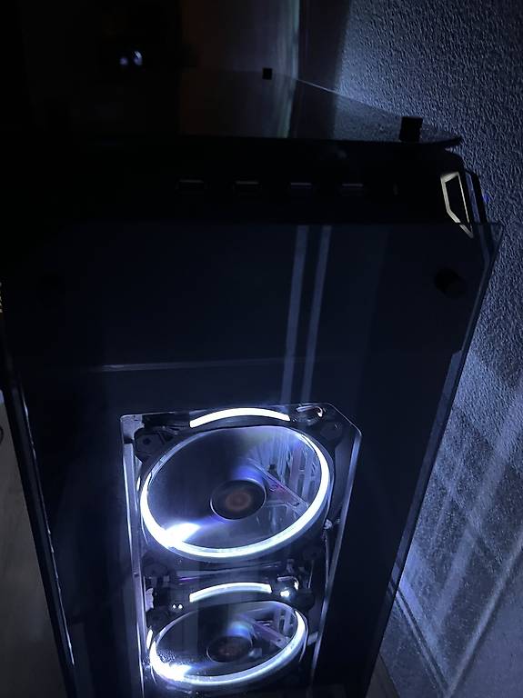 PC Gaming Hôtel 3070ti 5600x 1tb Garantie Canton Valais - anibis.ch