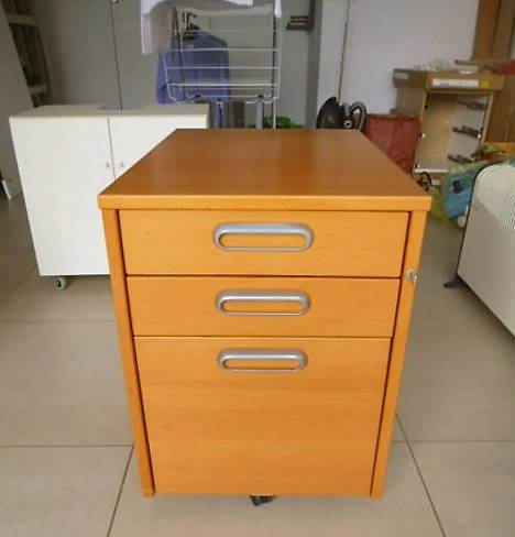 Bureau complet IKEA Galant Canton Vaud - anibis.ch