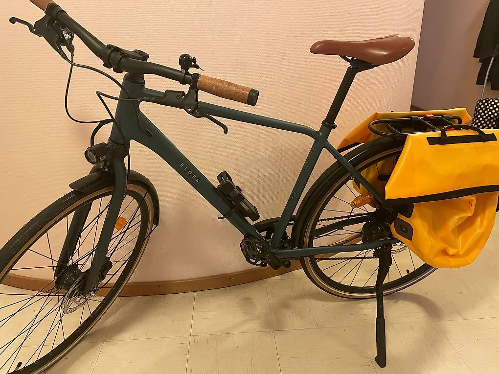 Vélo Elops + 2 sacoches + cadenas Canton Genève - anibis.ch