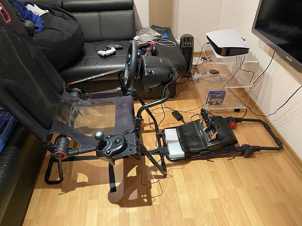 Volant Logitech G29 + shifter Canton Vaud - anibis.ch