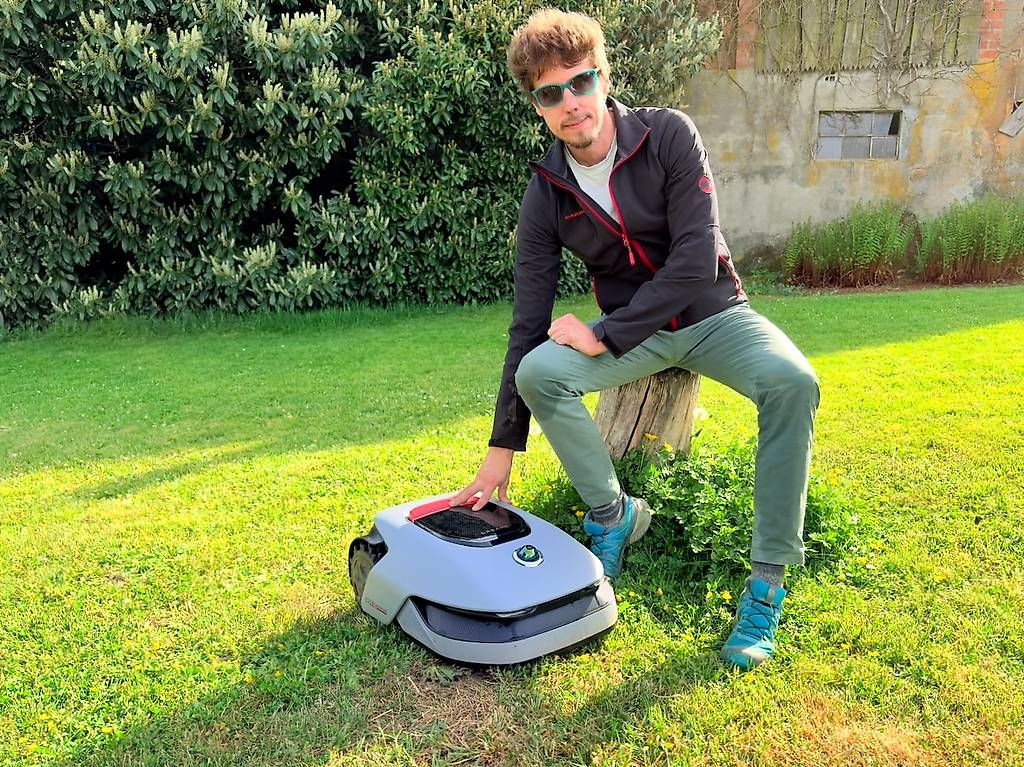 Installation robot tondeuse sans fil Dreame Mova Mammotion Canton Vaud ...