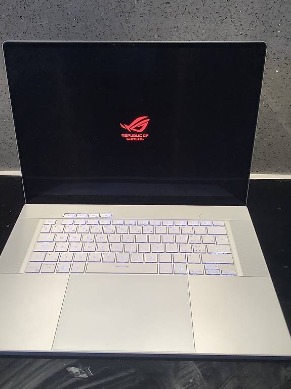 Portable gaming Asus Rogue G16 Oled garantie Canton Genève - anibis.ch