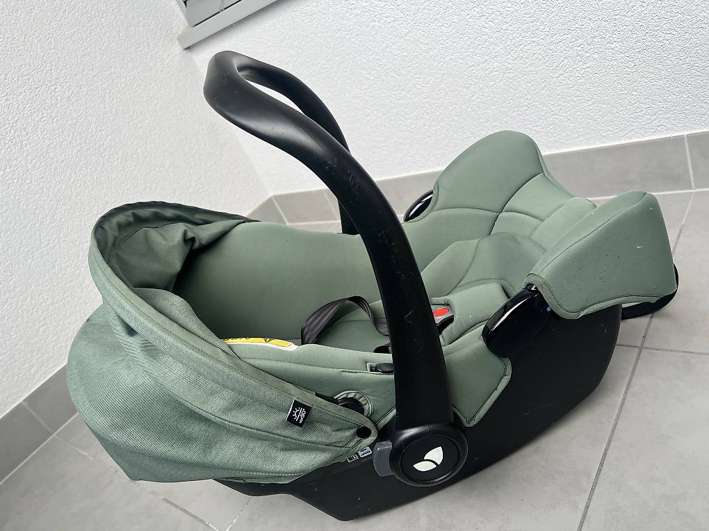 Siège auto Joie, porte bébé Canton Vaud - anibis.ch