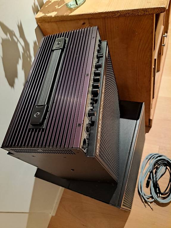 Gallien Krueger MB 150 Bass Combo + LB 115 Lautsprecher Box Canton ...