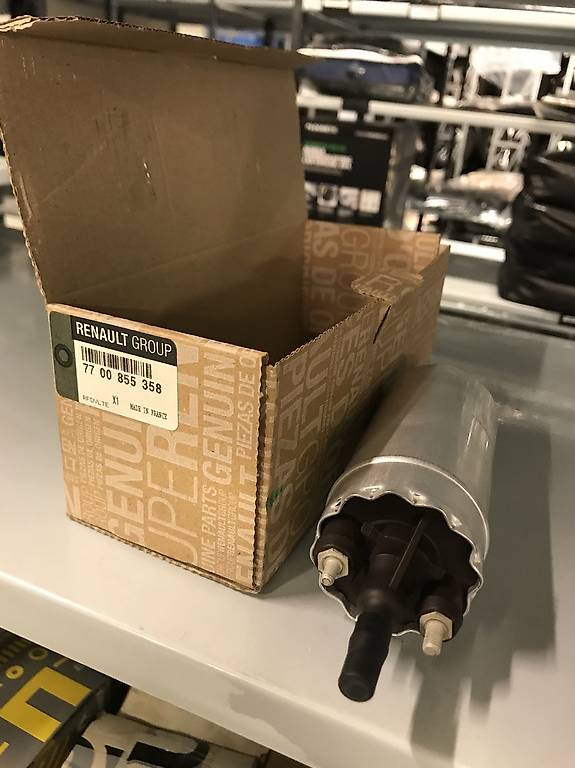 Pompe à essence électrique moteur Renault 2.2 essence J7T Canton ...
