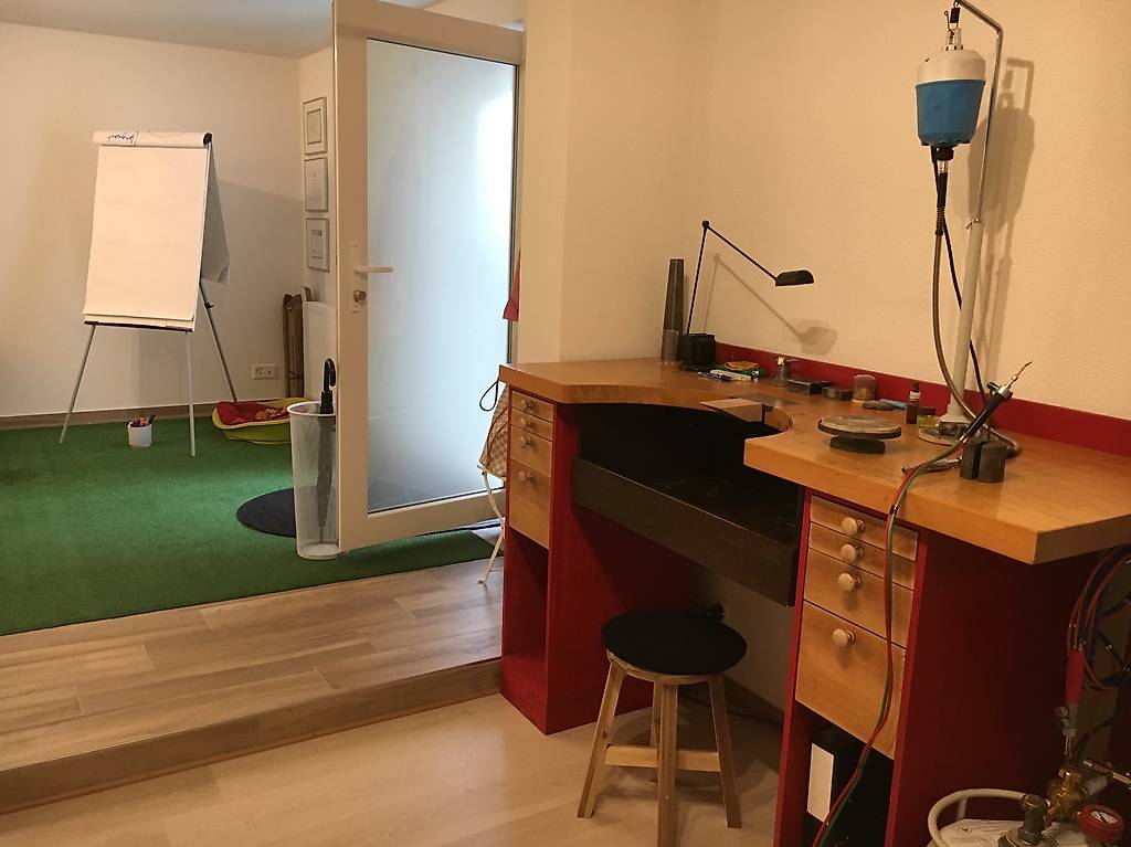 NEUCHÂTEL MONRUZ : LOCAL COMMERCIAL - BUREAU à LOUER Canton Neuchâtel - anibis.ch