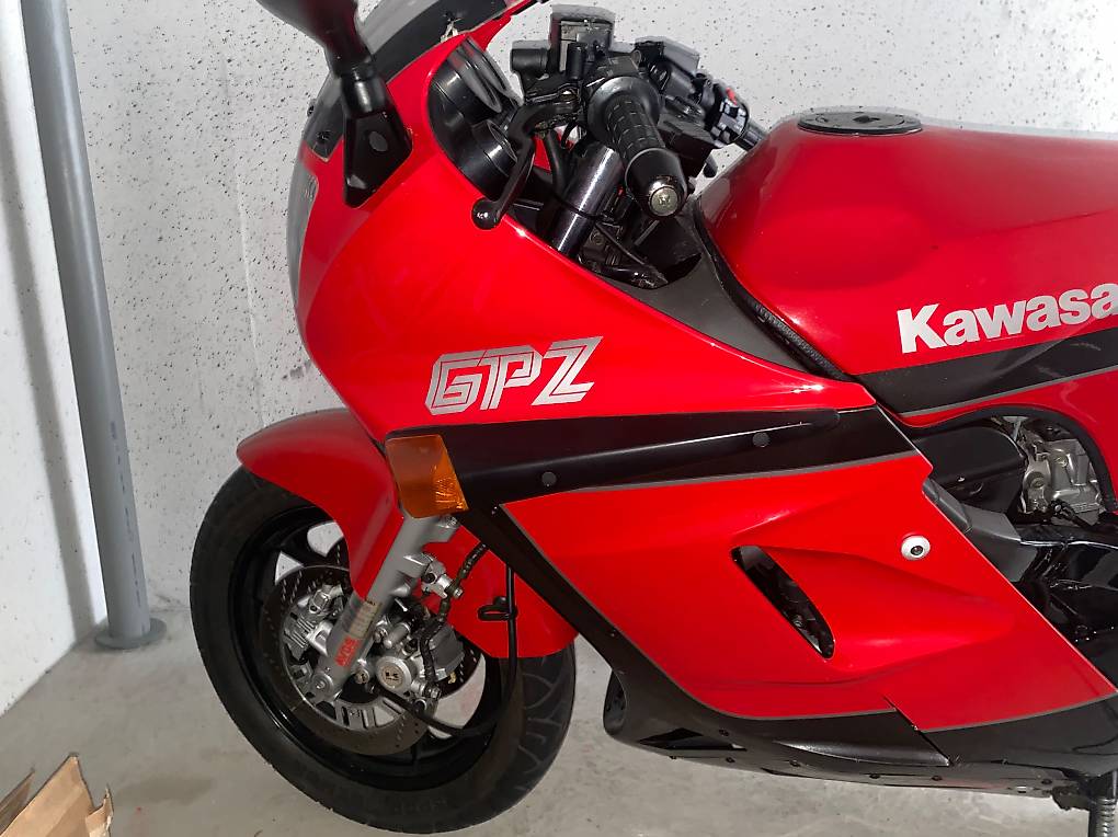 KAWASAKI GPZ 1000 RX (Vétéran) Canton Valais - anibis.ch