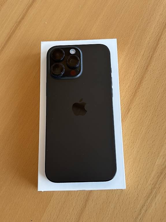 Apple iPhone 16 Pro Max titane noir 256 GB Canton Genève - anibis.ch