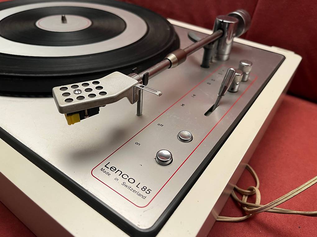 Lenco L85 Platine vinyle vintage suisse Canton Neuchâtel - anibis.ch