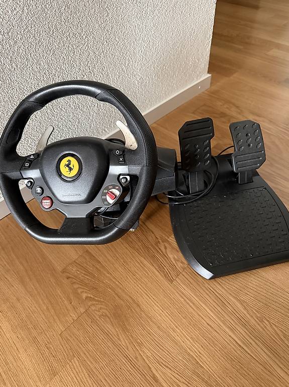 Volant Thrustmaster Ferrari 458 Spider Racing Wheel Canton Vaud - anibis.ch