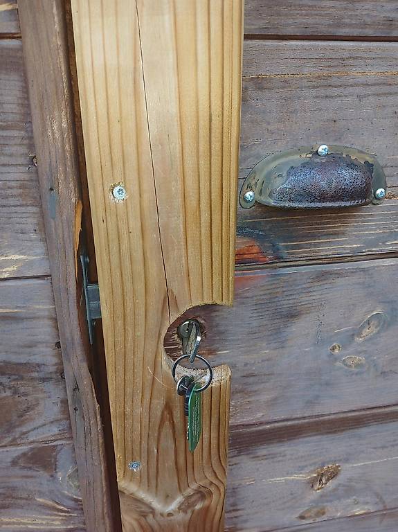 A donner cabane de jardin visible à Jussy (1254) Canton Genève - anibis.ch