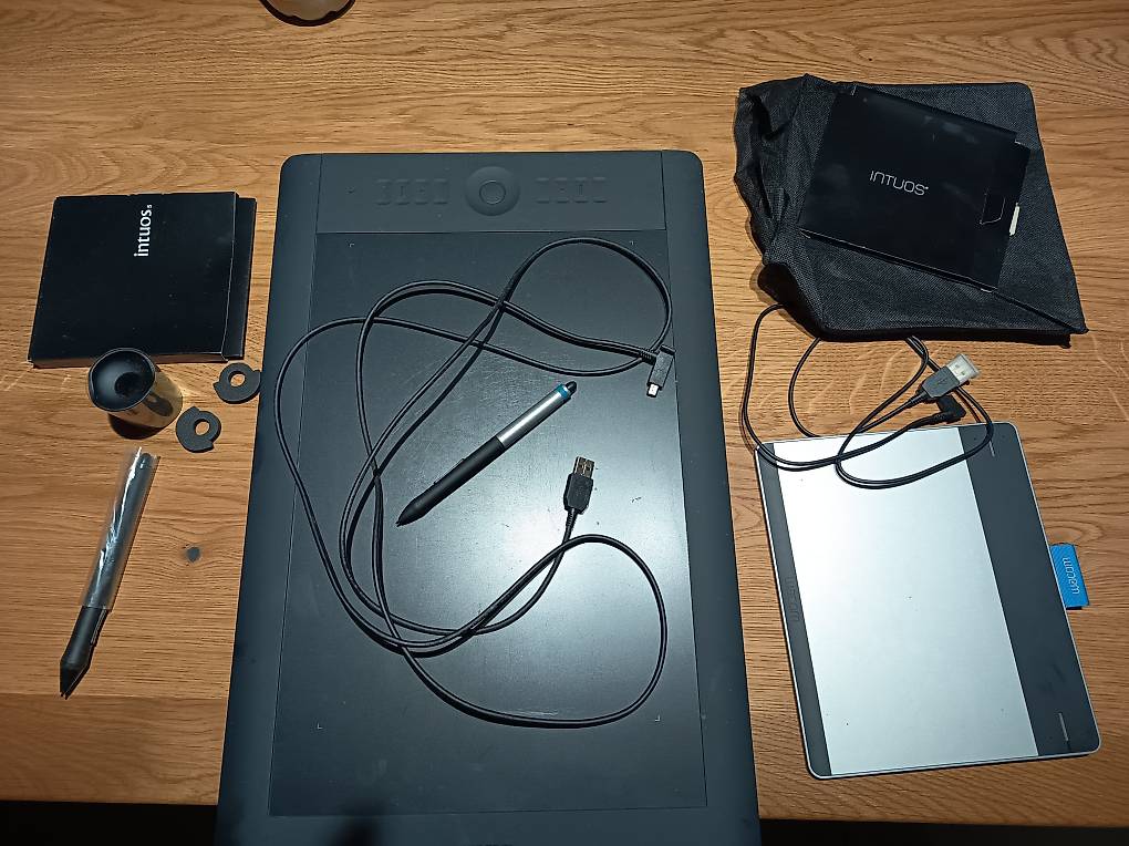 Wacom Intuos L pen tablet PTH-850 Canton Vaud - anibis.ch