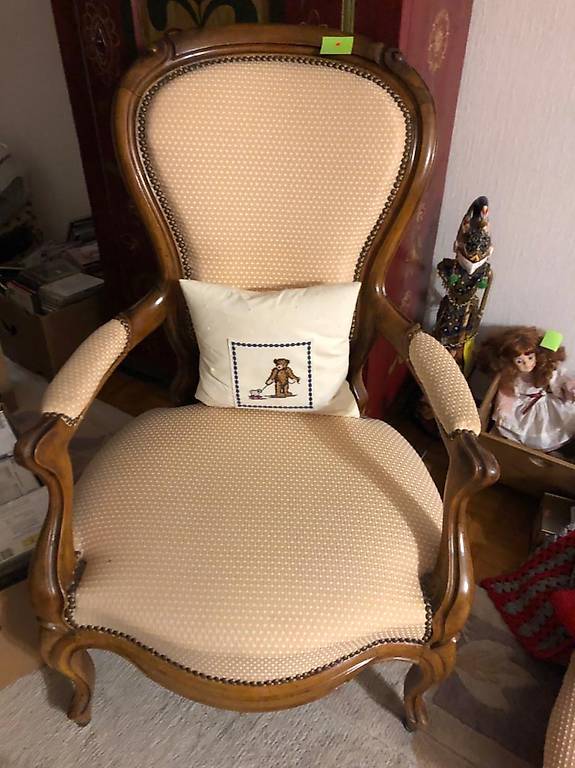 Fauteuil antique Canton Vaud - anibis.ch