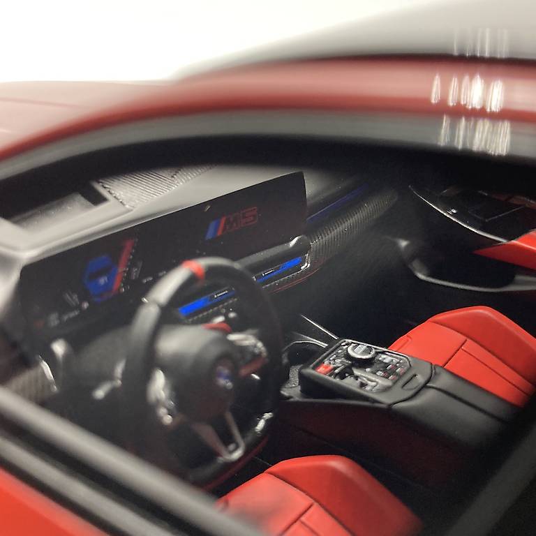 BMW M5 Touring 2025 Fire Red GT Spirit 1/18 Canton Valais - anibis.ch