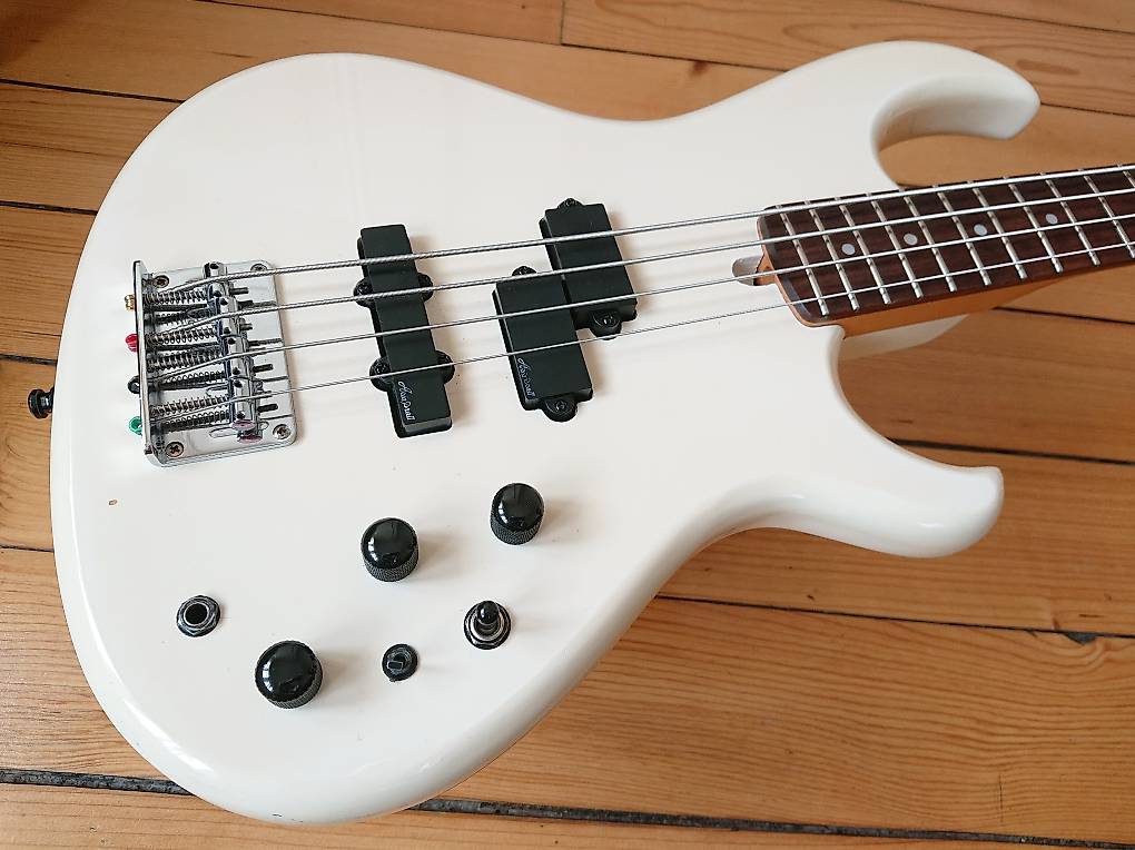 1986 Aria Pro II RSB The Cat Bass (Actif) Canton Genève - anibis.ch
