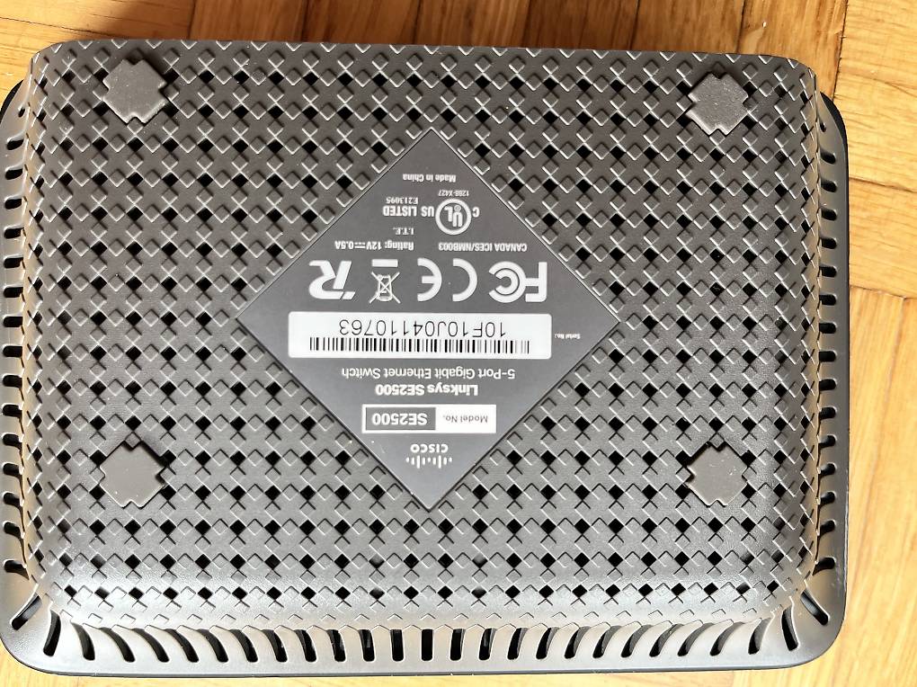 Switch Gigabit 5 ports cisco SE2500 Canton Vaud - anibis.ch