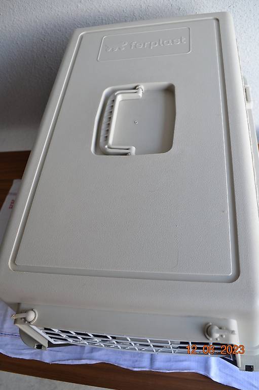 2 BOXES pour CHIENS Canton Vaud - anibis.ch