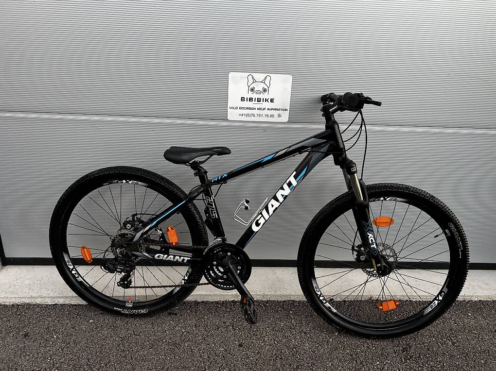 Vtt giant atx 27,5 pouces noir Canton Vaud - anibis.ch