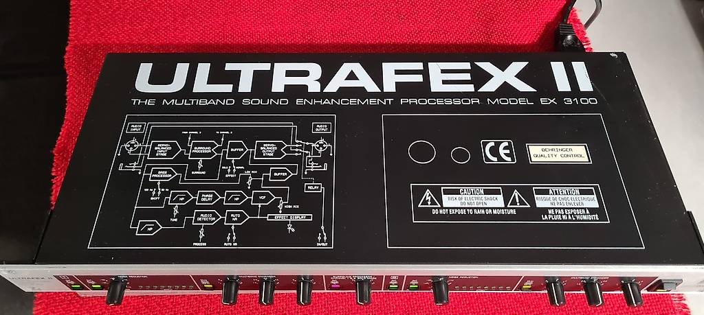 Behringer Ultrafex II EX 3100 THE MULTIBAND SOUND im Kanton Zürich ...