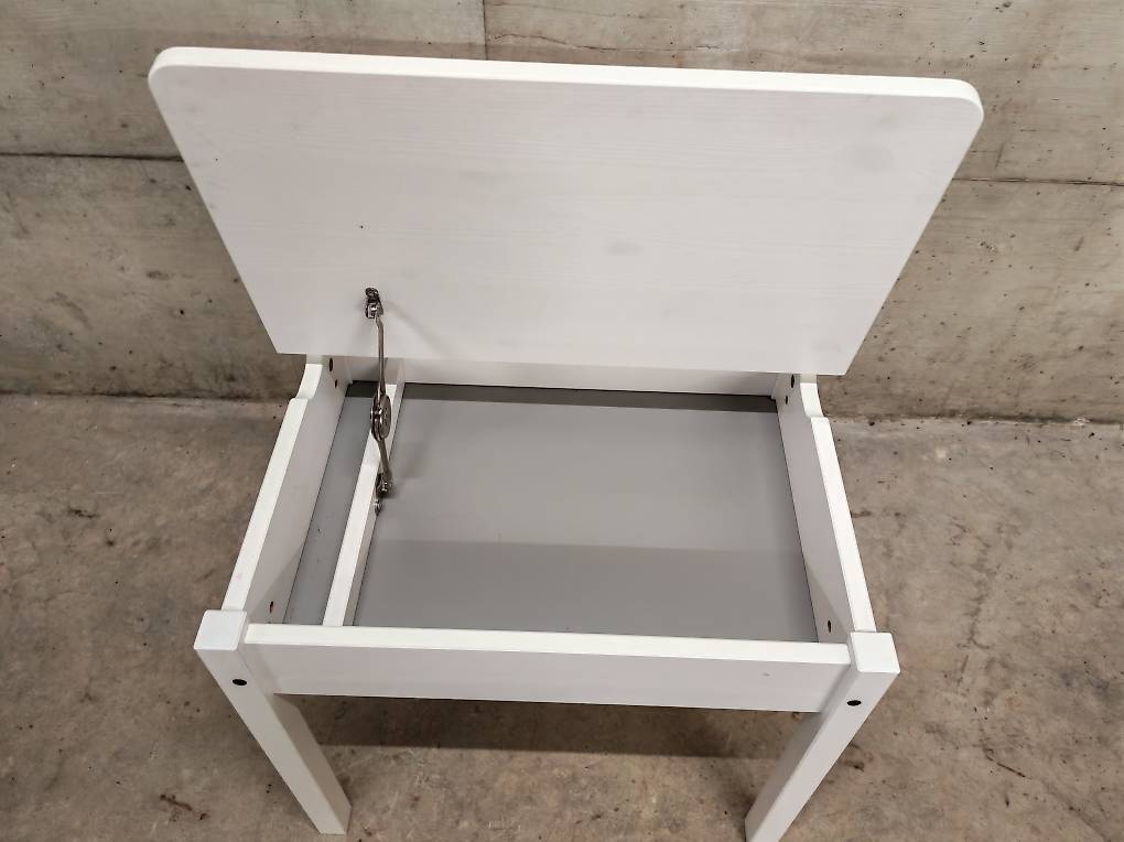 IKEA Sundvik bureau enfant 60x45cm Canton Vaud - anibis.ch