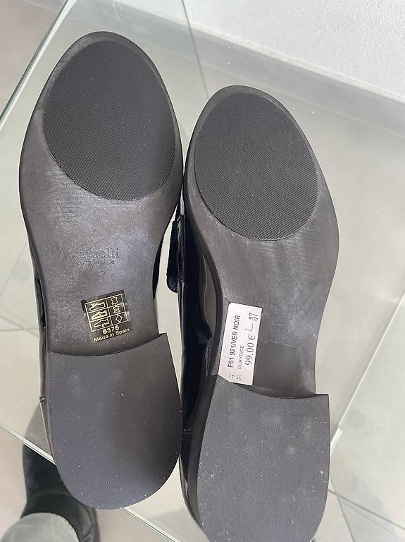 Mocassins vernis Minelli 37 Canton Vaud - anibis.ch