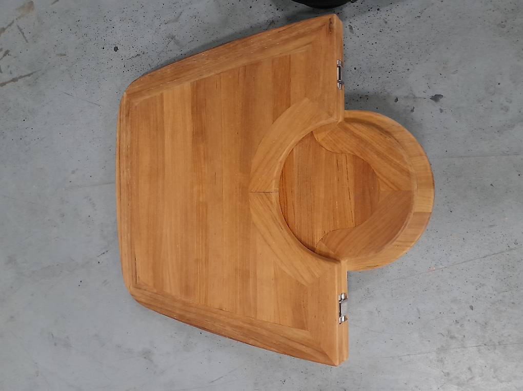 Table pliante bois bateau Canton Vaud - anibis.ch