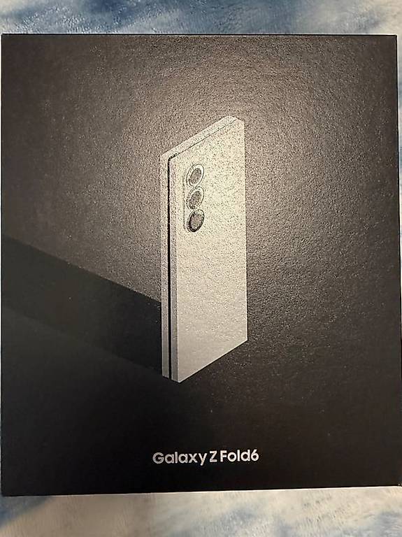 Samsung Galaxy Z Fold 6 512gb comme neuf garanti & facture Canton ...