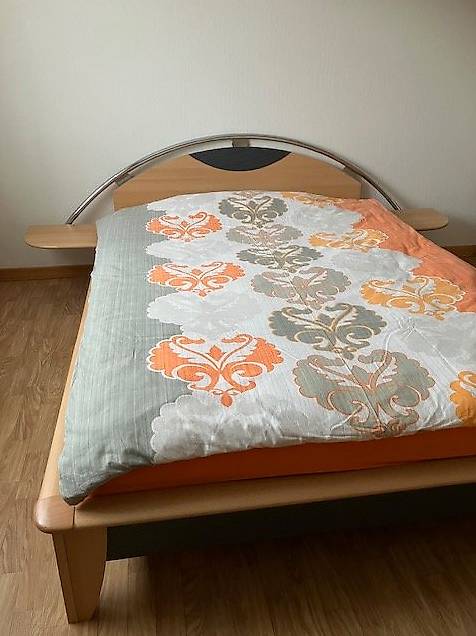 Chambre à coucher (Lit & armoire) Canton Berne - anibis.ch