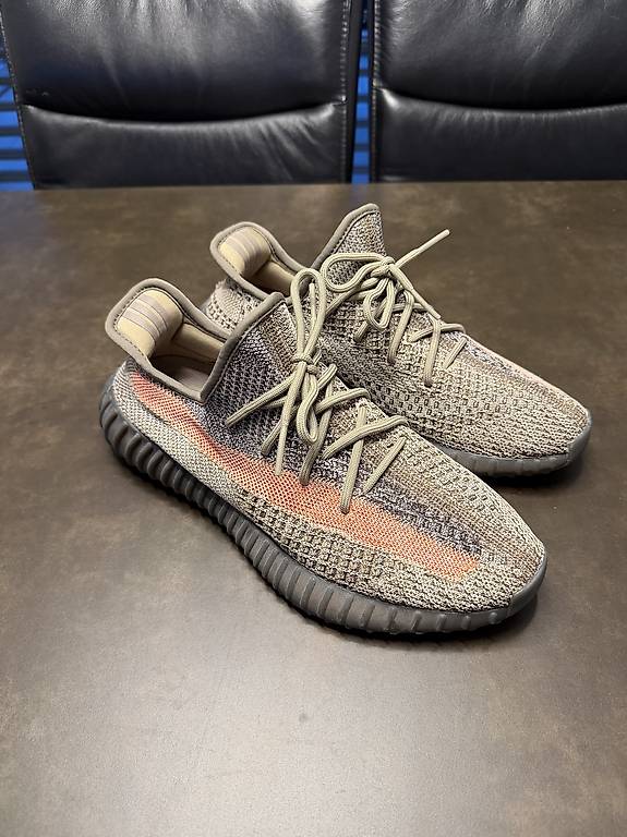 Yeezy Boost 350 V2 (BONE) - EU44 Canton Grisons - anibis.ch