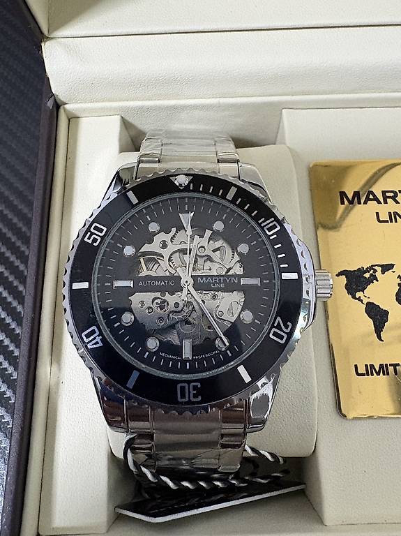 Montre Martyn Line édition limitée Canton Valais - anibis.ch