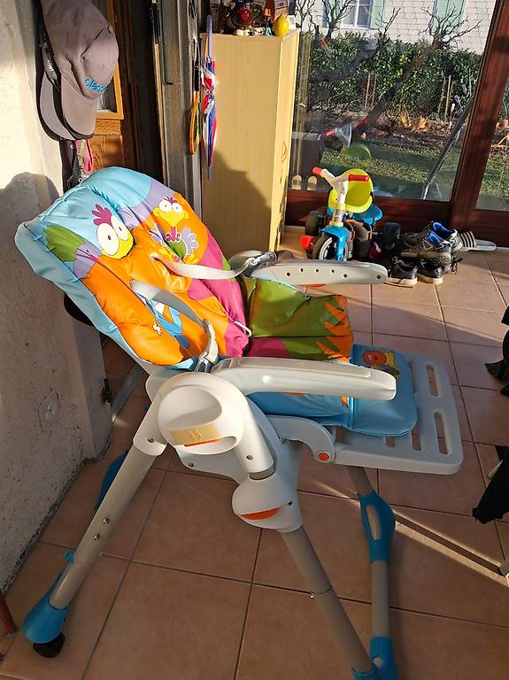 Chaise haute Chicco Polly Evolutive. Dossier 3 positions Canton Vaud ...